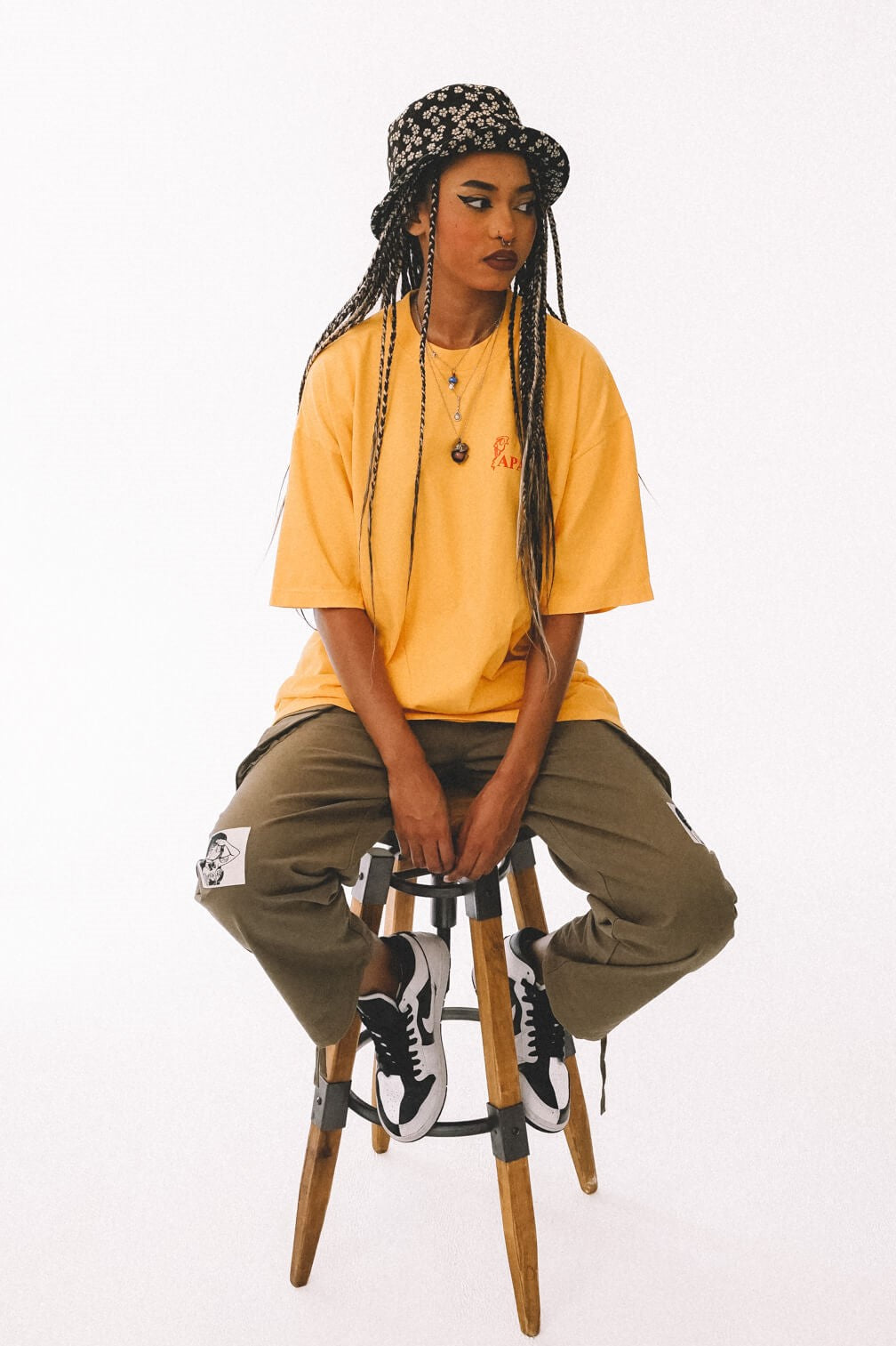 Bunny Twin Shirt Gold – Apari